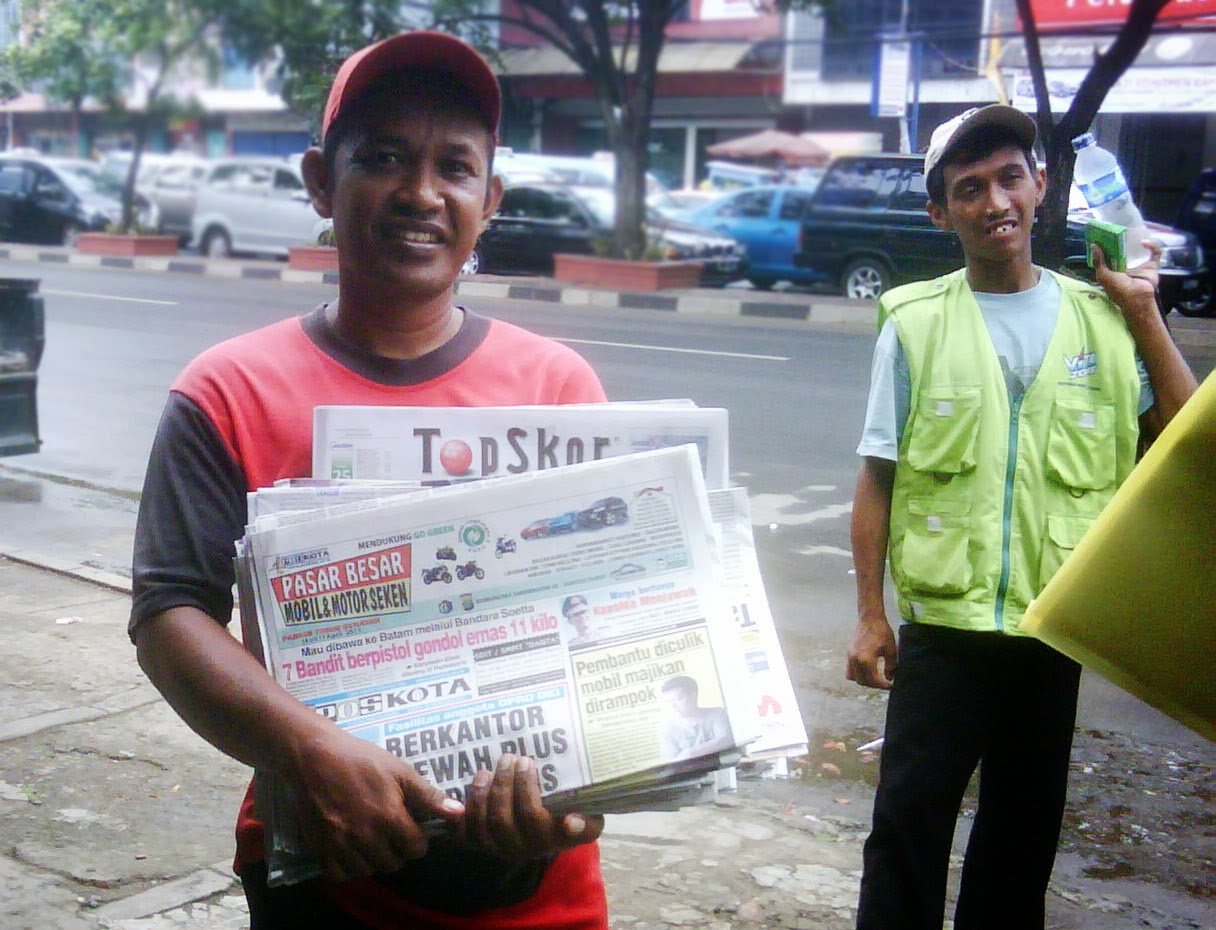 Memberi Kepada Pengemis - Goresan Tinta Seorang Manusia