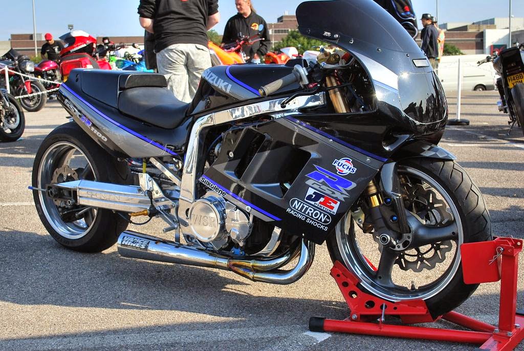 Mercenary Garage : Stretched GSXR