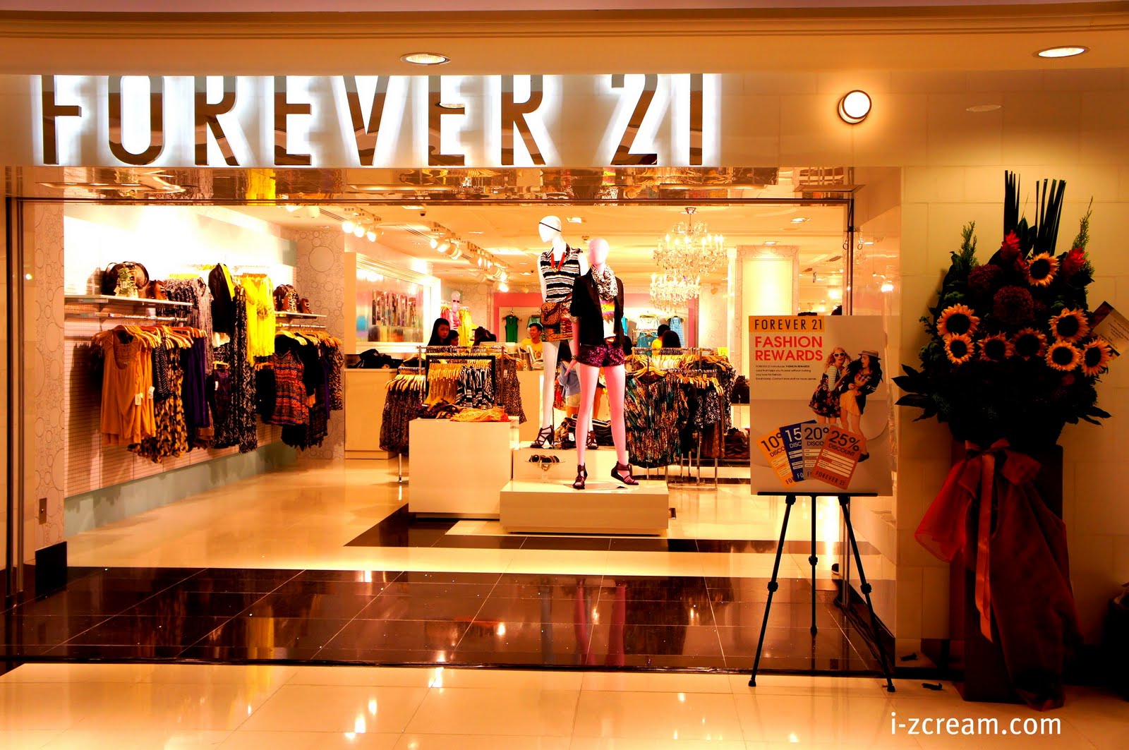i-zcream | Singapore Fashion Blog: Grand Opening of Forever 21 Orchard ...