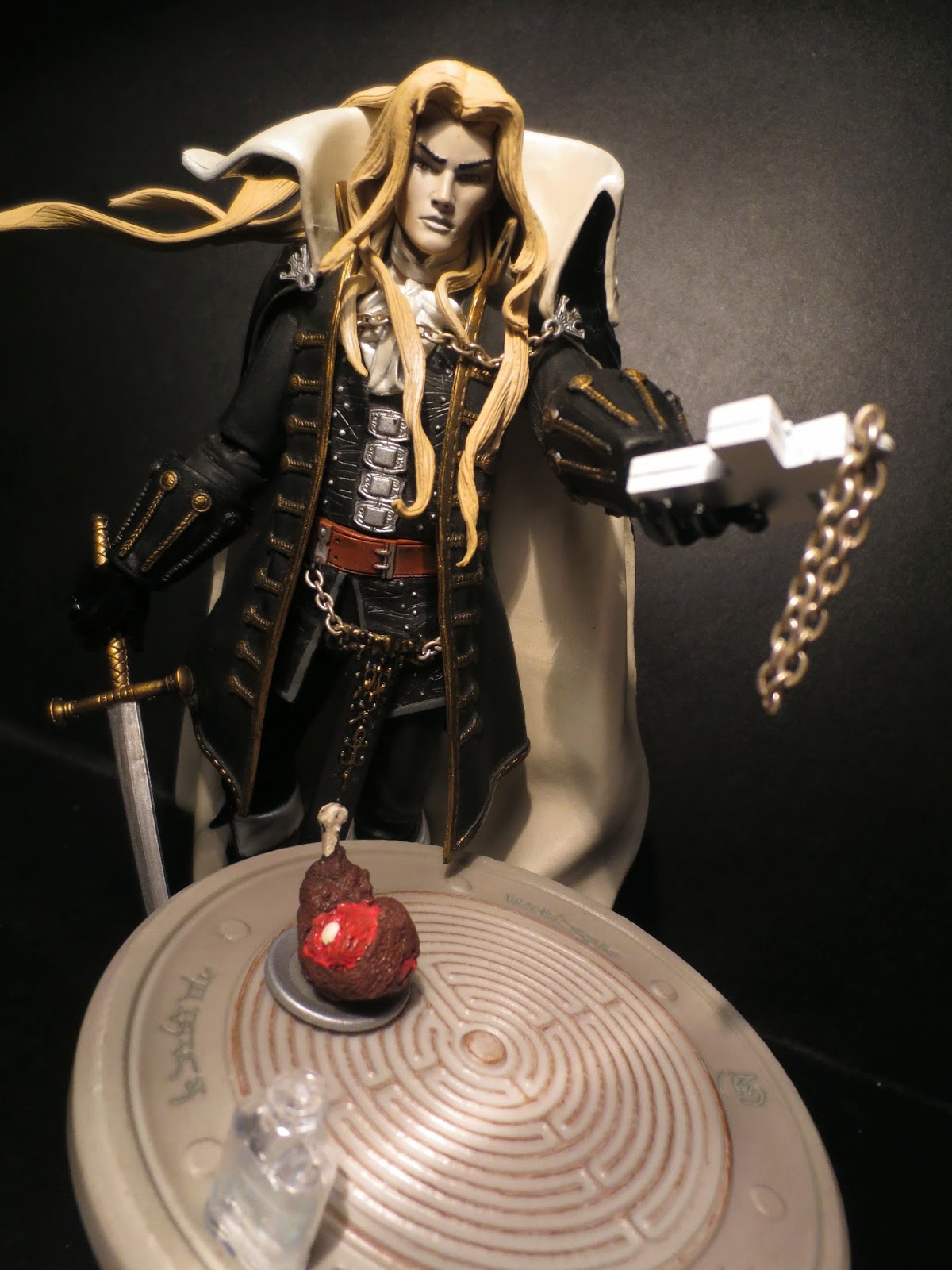 Action Figure Barbecue: Action Figure Review: Alucard from Castlevania ...