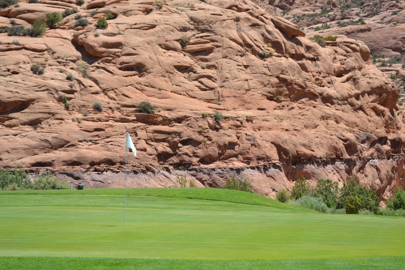 Our Travel Blog: Golfing at Moab Golf Club