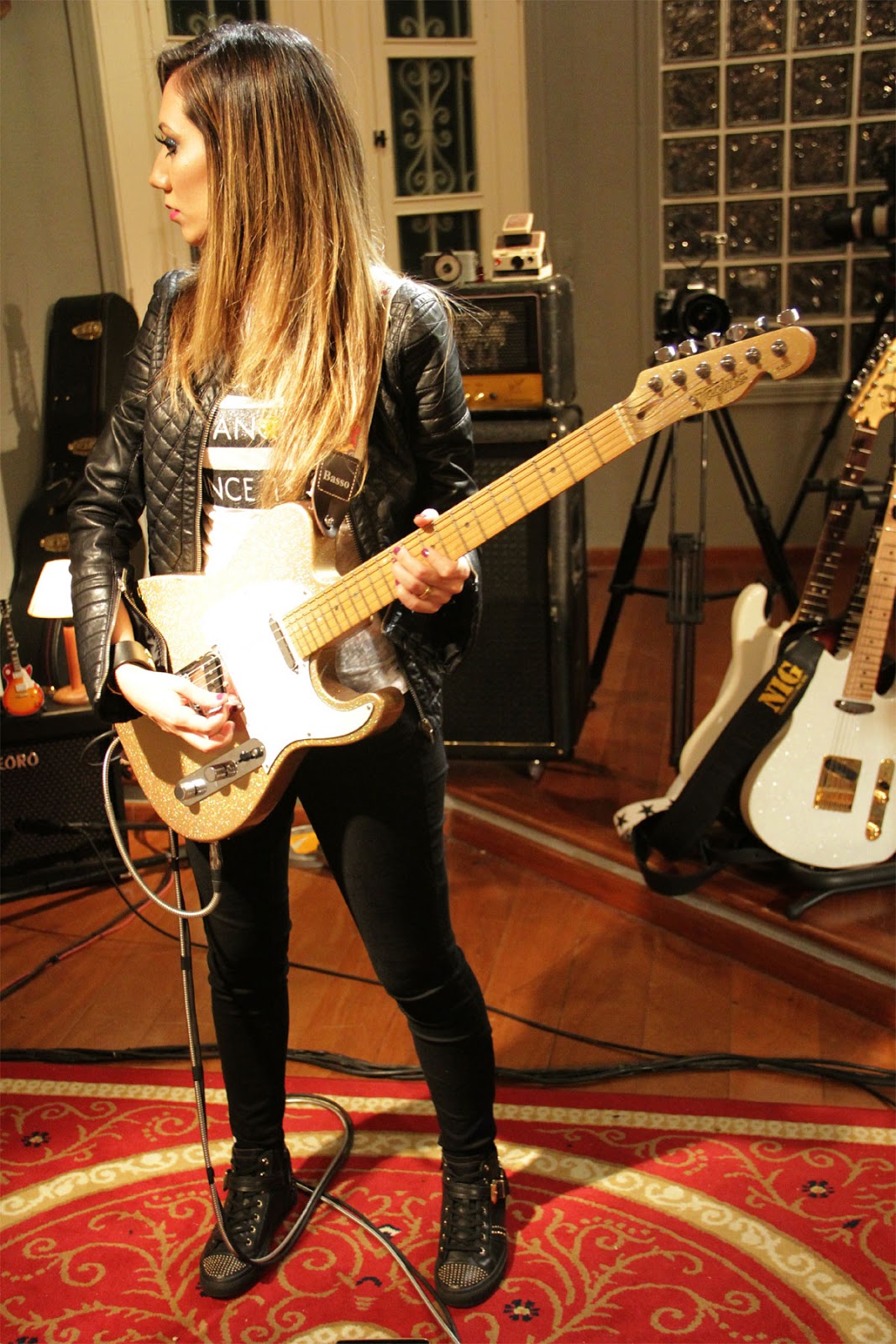 GUITAR TECH :||: Entrevista :: Larissa Basílio
