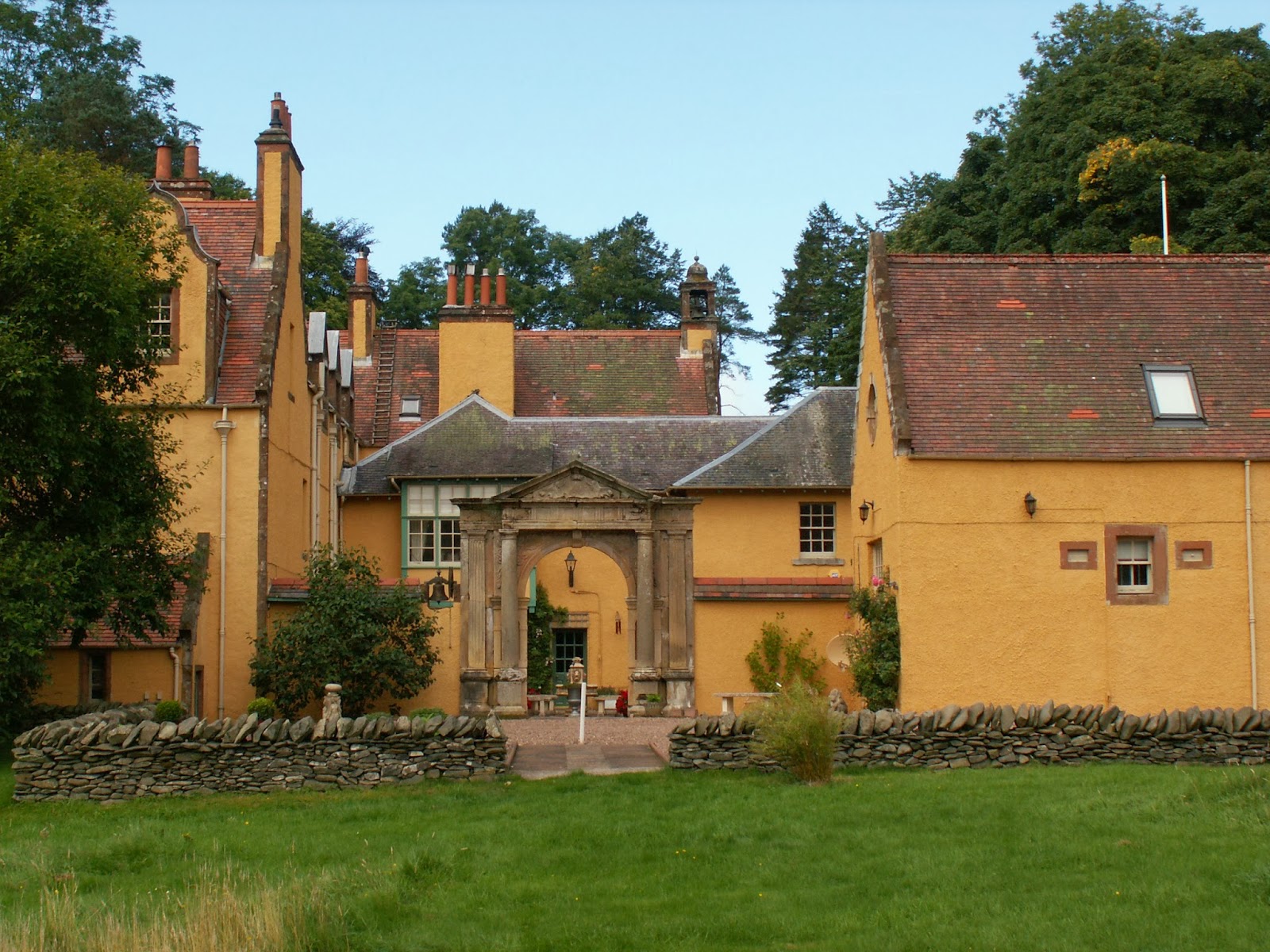 CUBO ET EXCUBO: Leithen Lodge