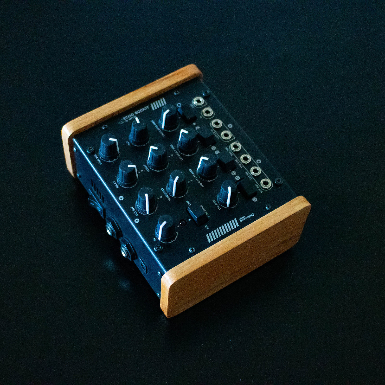 MATRIXSYNTH: MFOS Drone Box WSG/01 Music From Outer Space analog CV