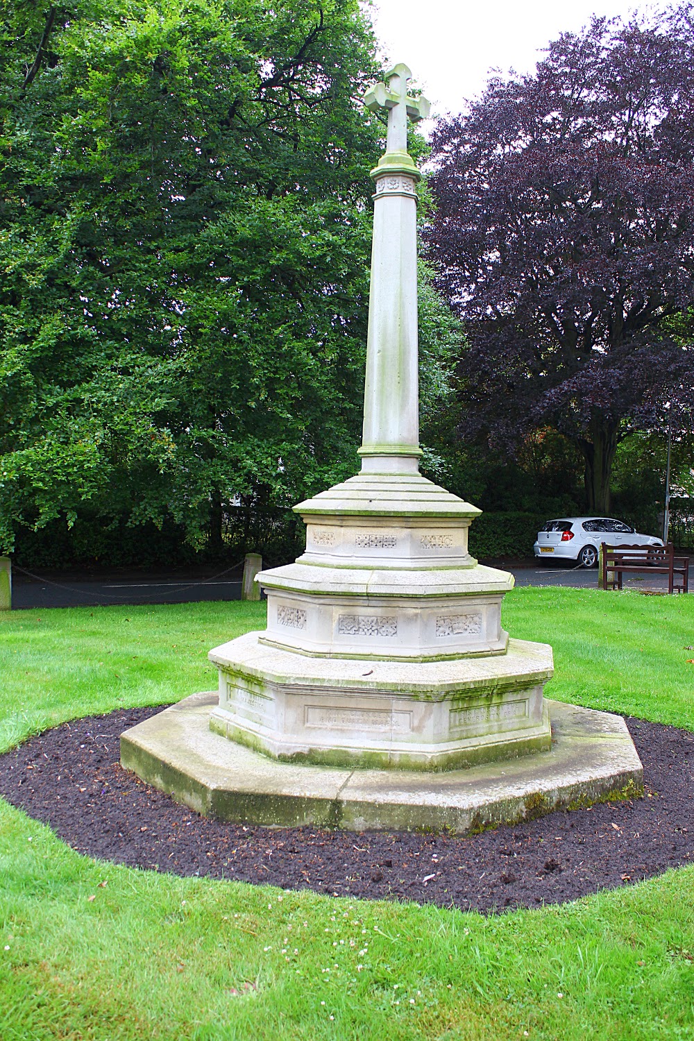 Roads and artifacts: Aughton or Holt Green Coronation Cross