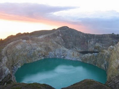 FAMOUS TOURISM IN INDONESIA | Tourist Attractions