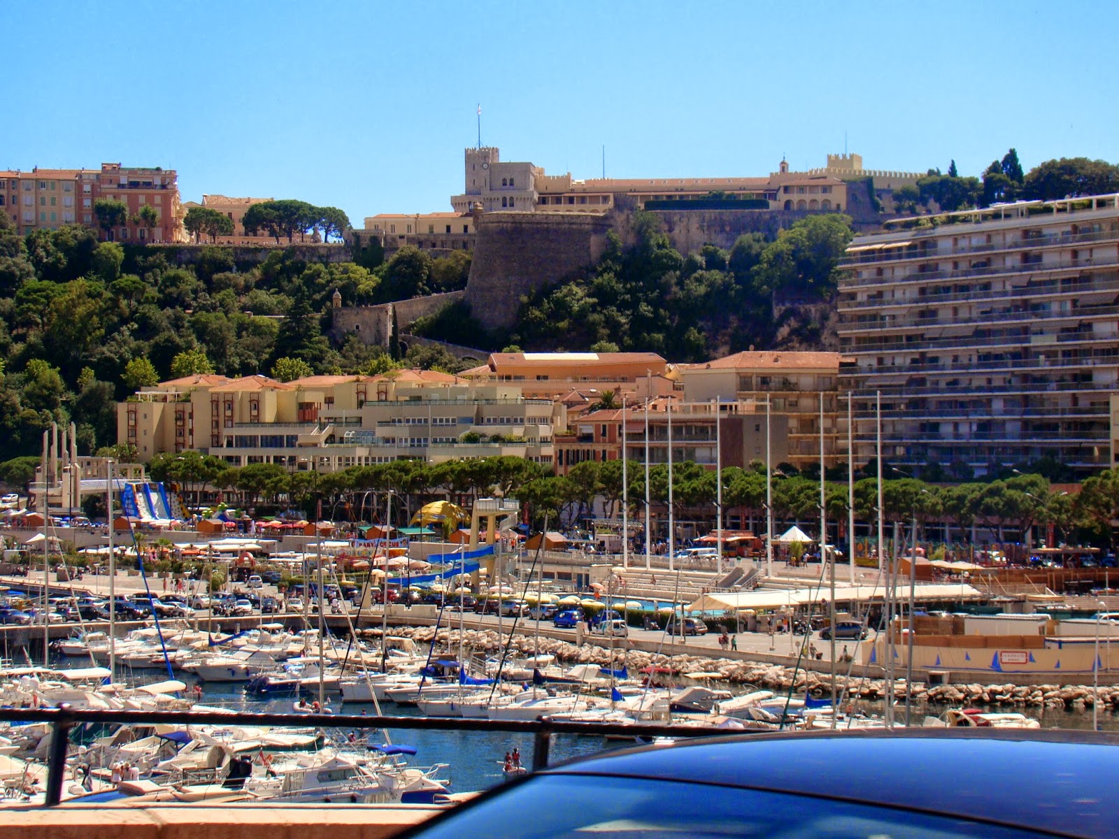 Mônaco em 1 dia. ~ Sem Divisas