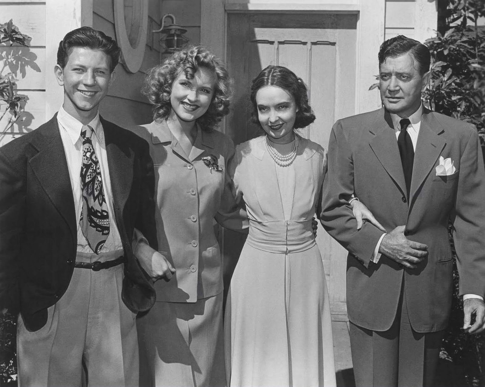 Hollywood Promotional TOP MAN, from left Donald O'Connor, Susanna ...