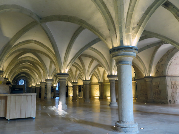 The Language of Stone: Rochester Cathedral - The Crypt