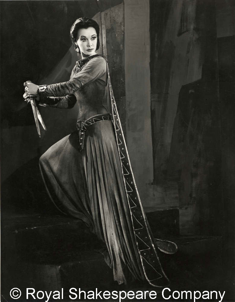 DISFRUTANDO LEER: LADY MACBETH