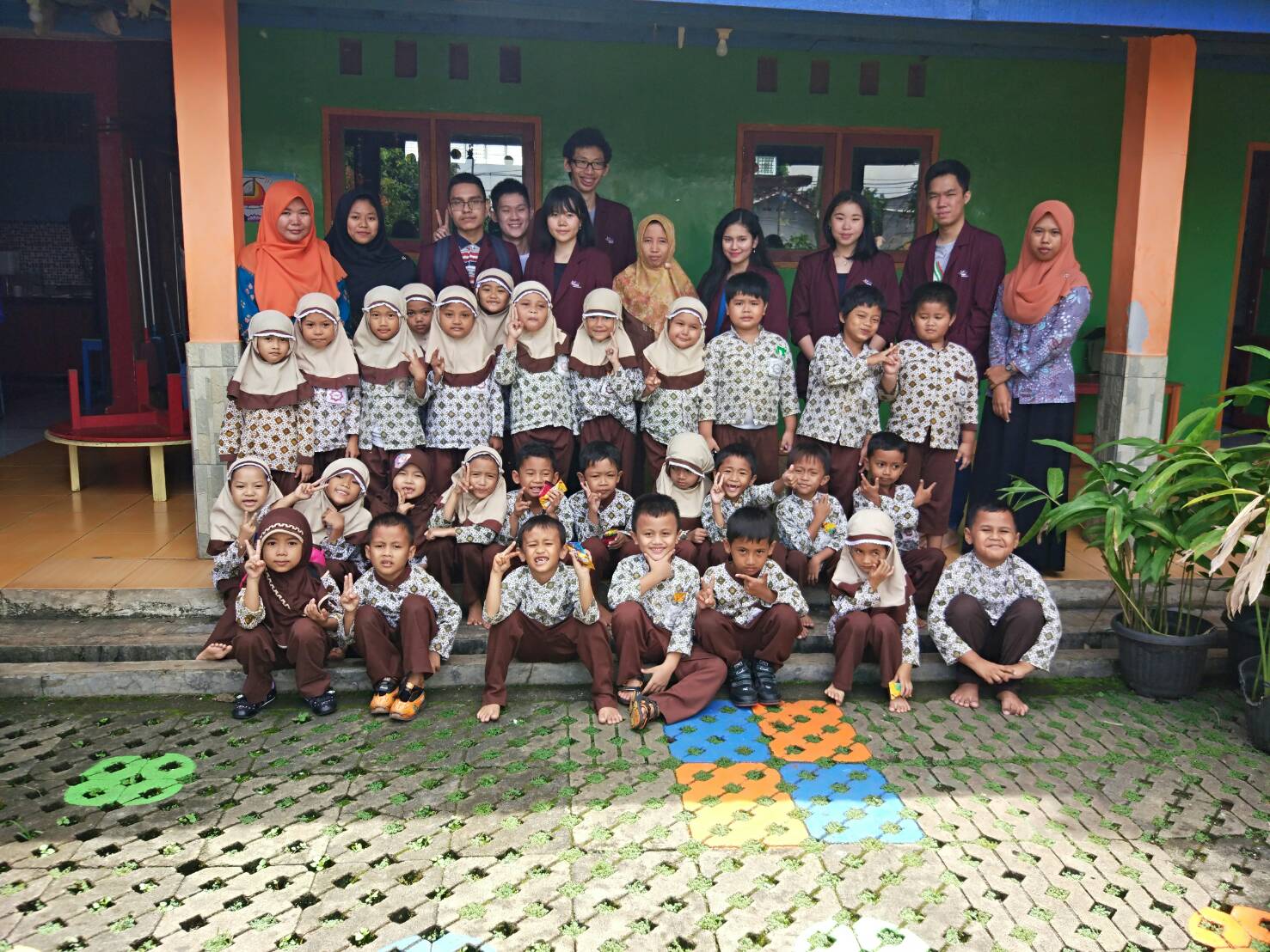 MENGAJAR DI PAUD AL-IKHLAS