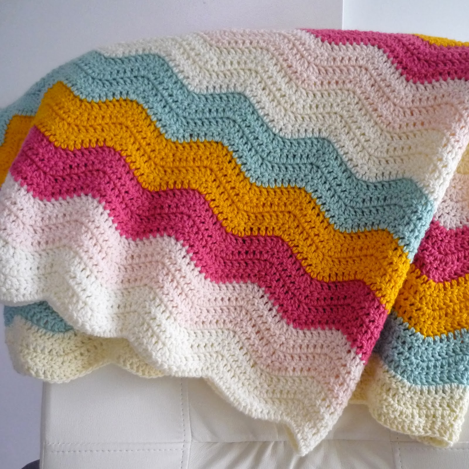 While Henry Naps: Ripple Blanket Pattern from Attic24