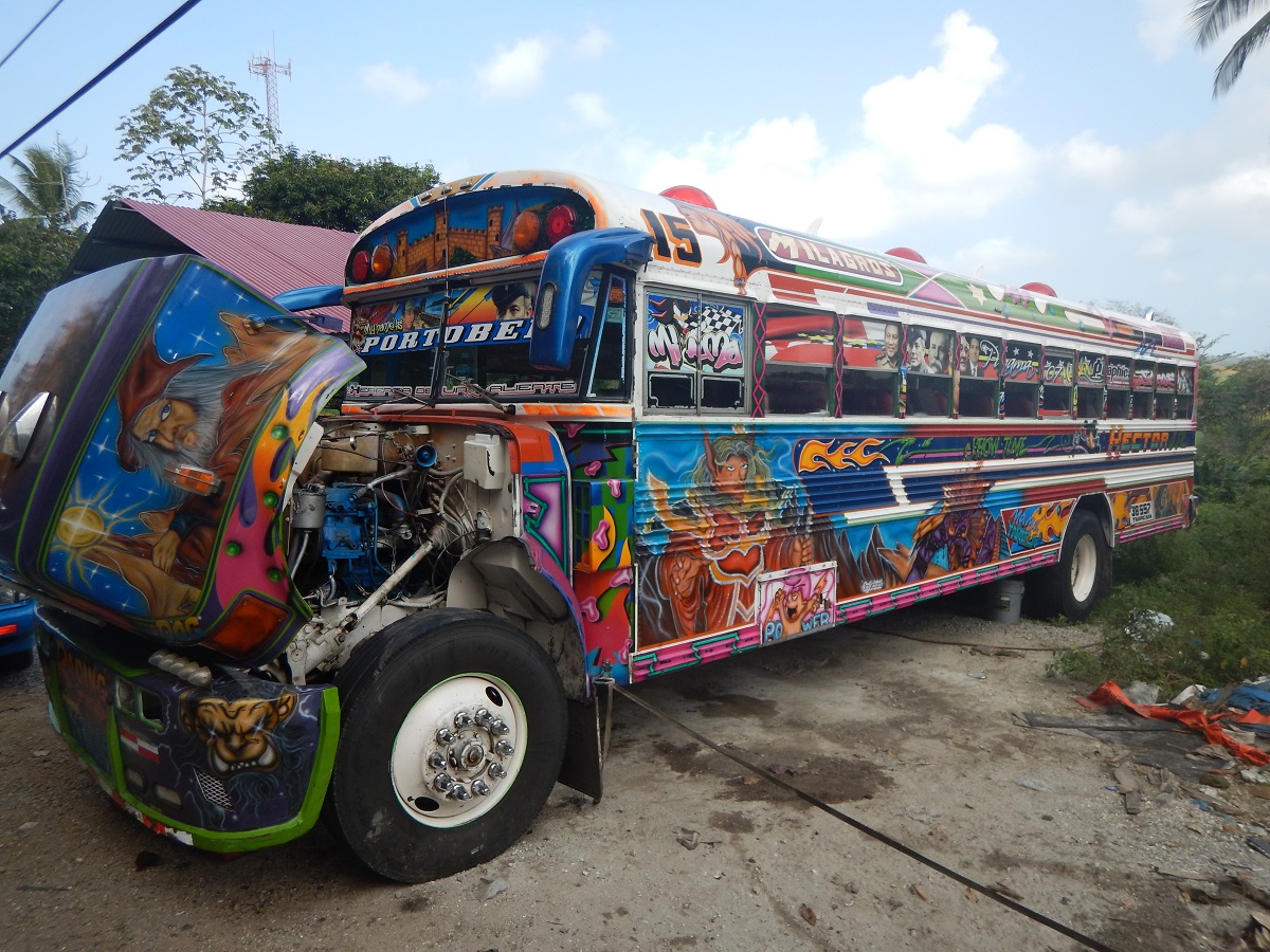 ONOTOA: Panamas Autobusse / Buses in Panama