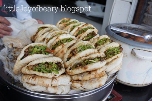 little Joy: Beijing D9 - Street Eats and Snacks!