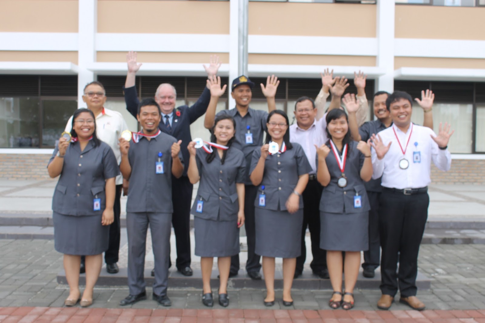 DEMOSES SIMANJUNTAK: SMA UNGGUL DEL