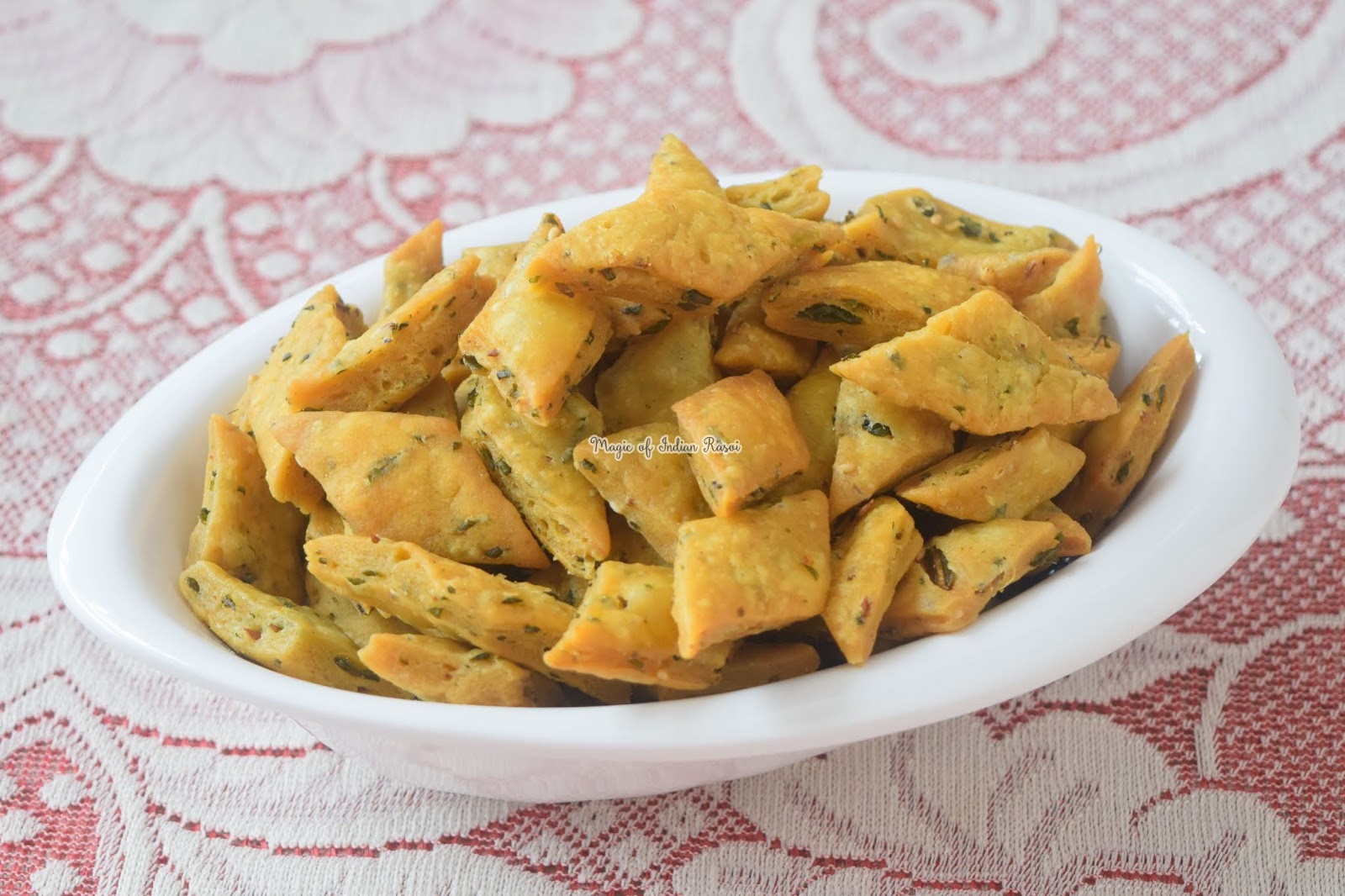 Masala Palak Mathri Recipe | Magic of Indian Rasoi