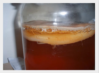 Mellow Health: Real Food Friday Feast - Homemade apple cider vinegar