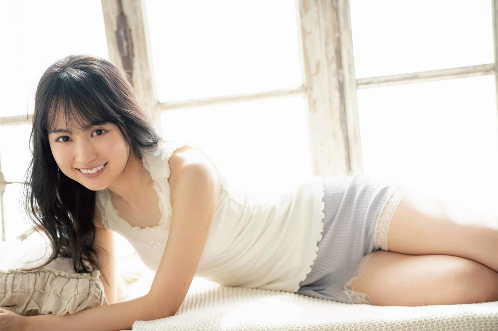 Akimoto Manatsu 秋元真夏, Kaki Haruka 賀喜遥香, ENTAME 2020.04 (月刊エンタメ 2020年4月号) - Idol. gravureprincess ...