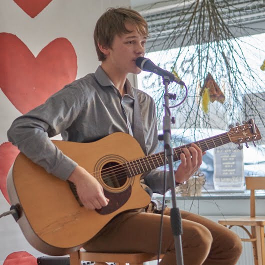 Mitt perspektiv : Levi en singer songwriter med ambitioner