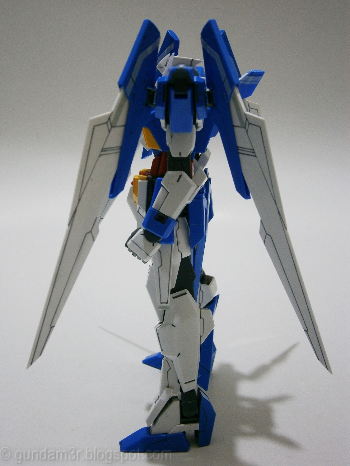 Gundam AGE-2 Normal MG Review Part 1