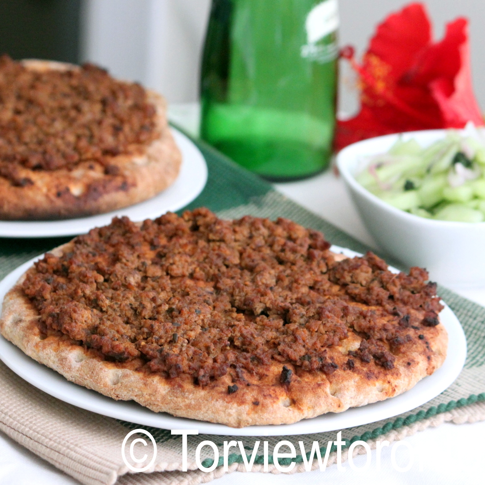 Torviewtoronto: Lahmajoun Middle Eastern pizza