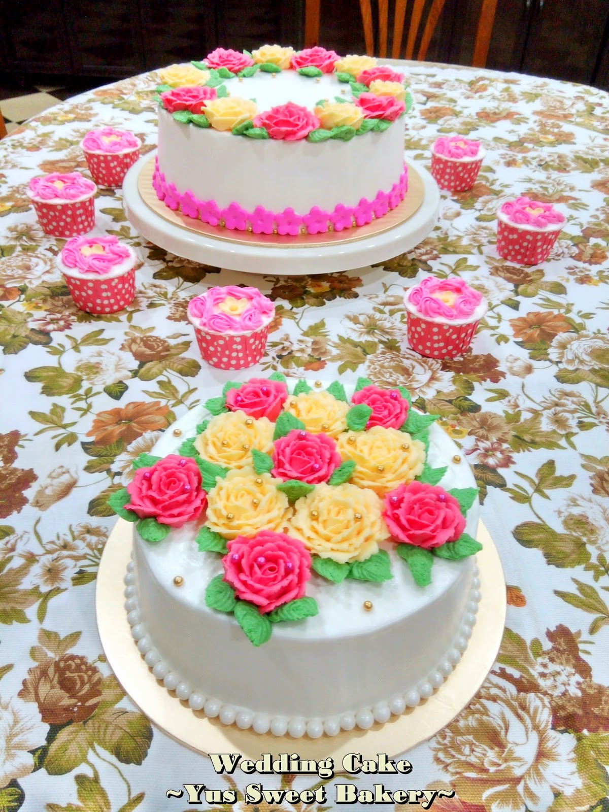 Yus Sweet Bakery: Kek Pengantin 2 Tingkat, Tema Pink / Cream