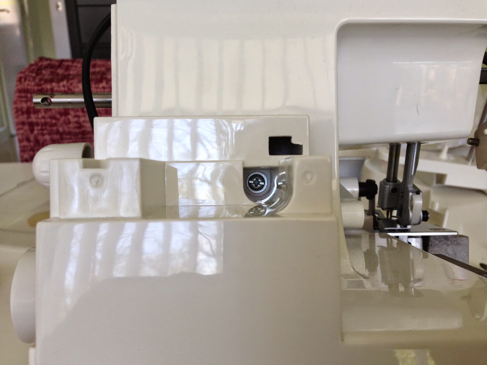 Random Ravings: Silvercrest overlock machine deconstruction