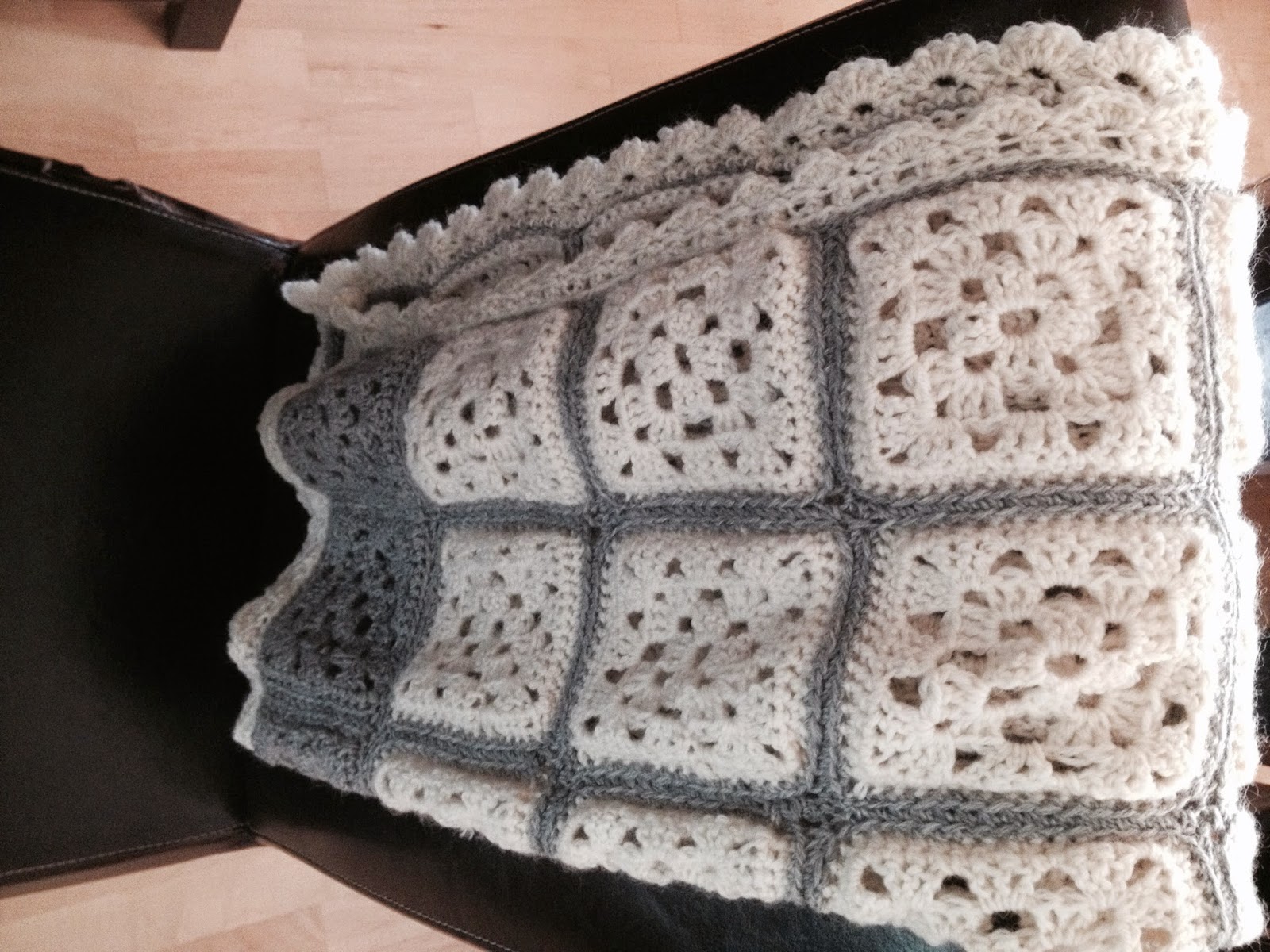 Lahjaloota: Vauvan virkattu peitto