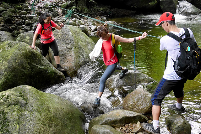 KC & the Sunshine Runners: Gunung Liang Day Hike