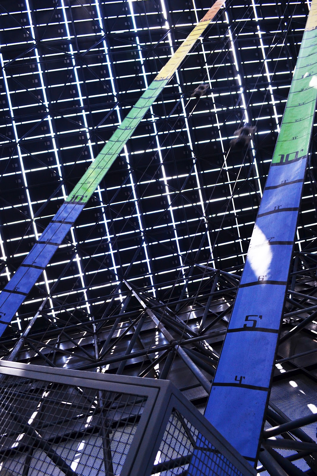 Polkadots on Parade: Discovery Science Center!