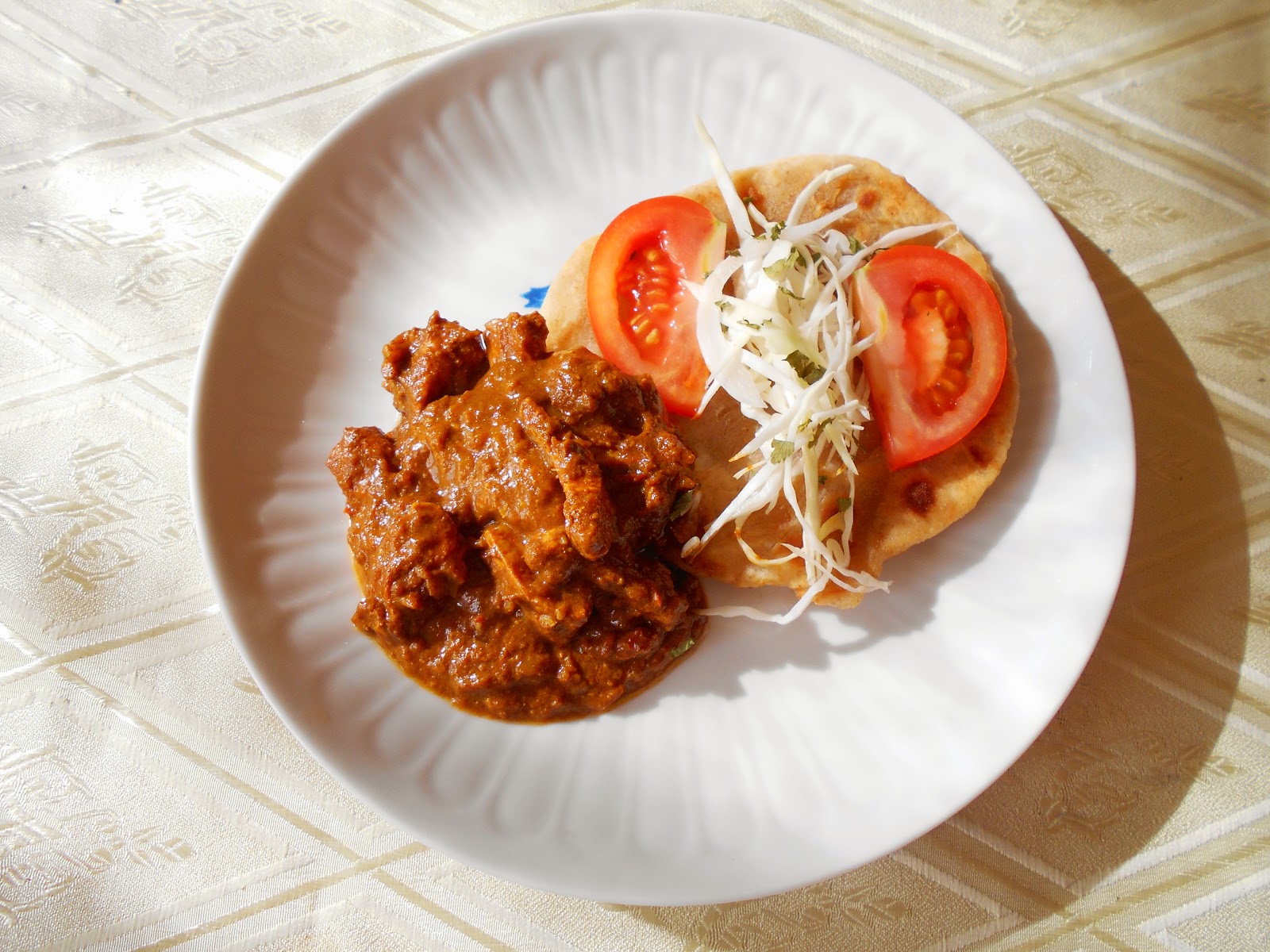 Nagyi titkai a házias ízekről receptekkel: Currys csirkemell pitával ...