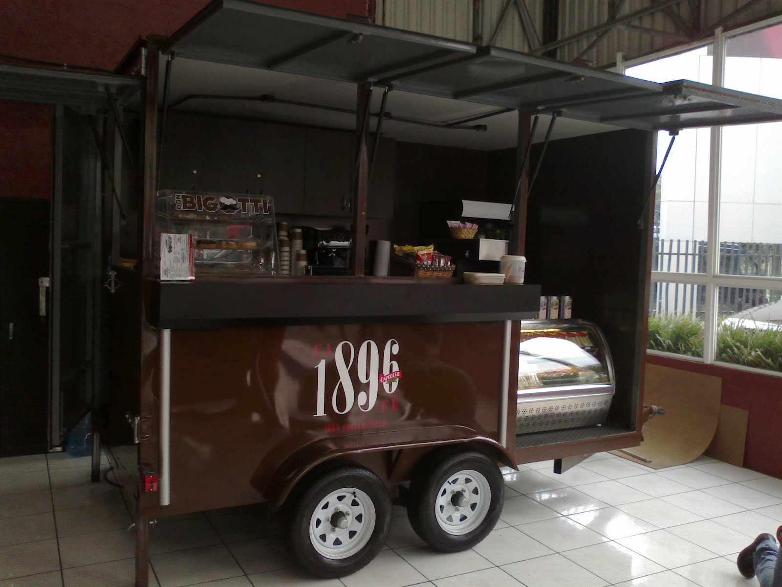 Taller de arquitectura Mariana M-Sobral: 1896 café movil