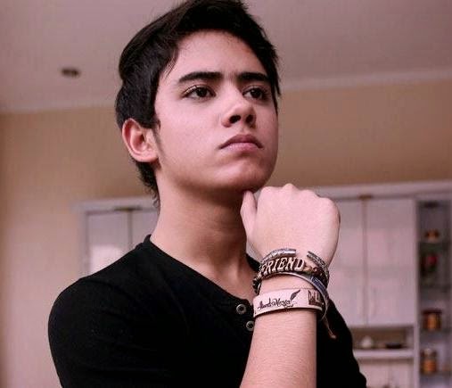 Mengenal Si-Tampan Aliando syarief | world style