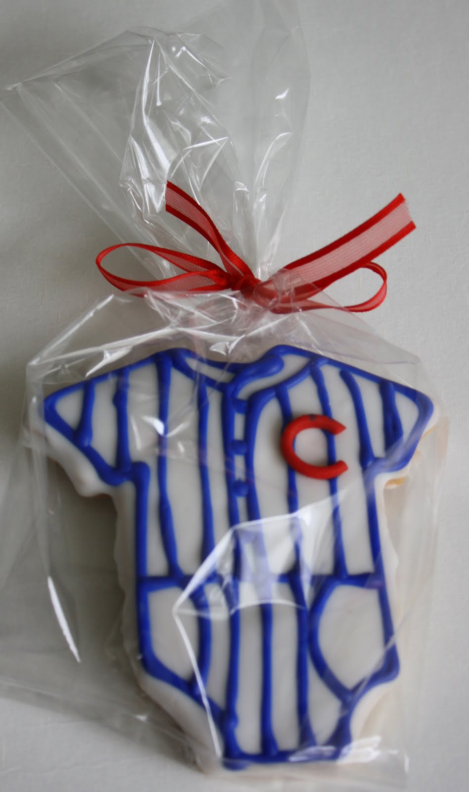 Claudine: Chicago Cubs Baby Shower and Baseball Cookies and Favors