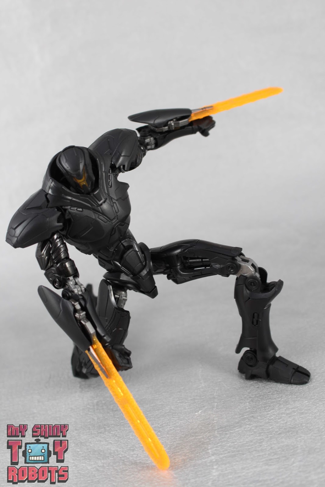 My Shiny Toy Robots: Toybox REVIEW: Robot Damashii Obsidian Fury