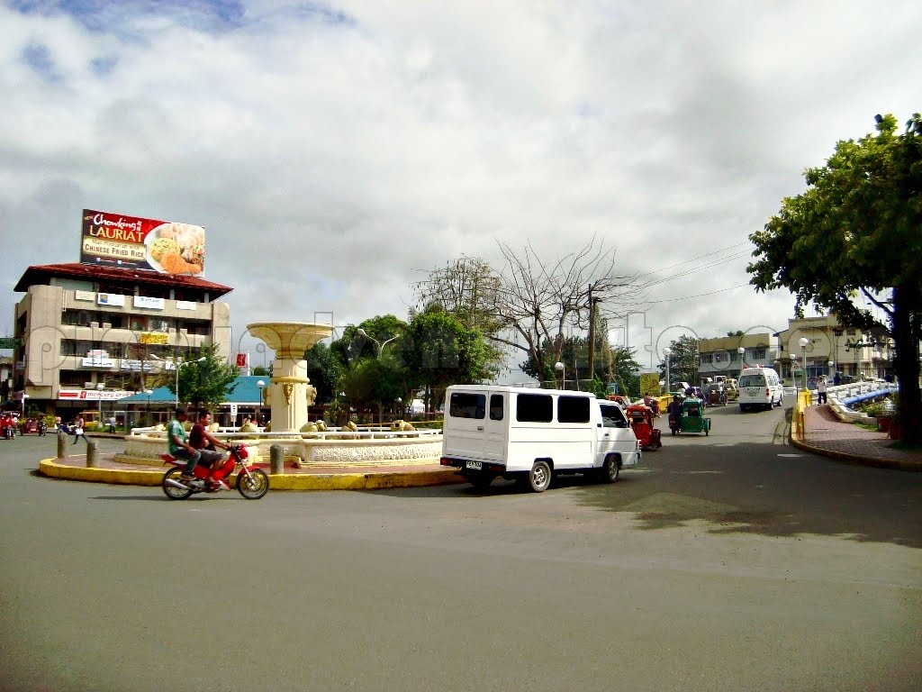 Capiz - The Cathedral, Provincial Capitol Building and Plaza in Roxas ...