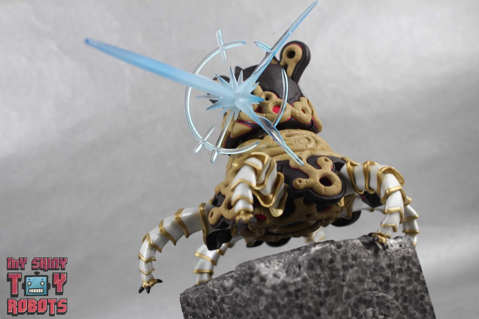 My Shiny Toy Robots: Toybox REVIEW: Nendoroid Guardian