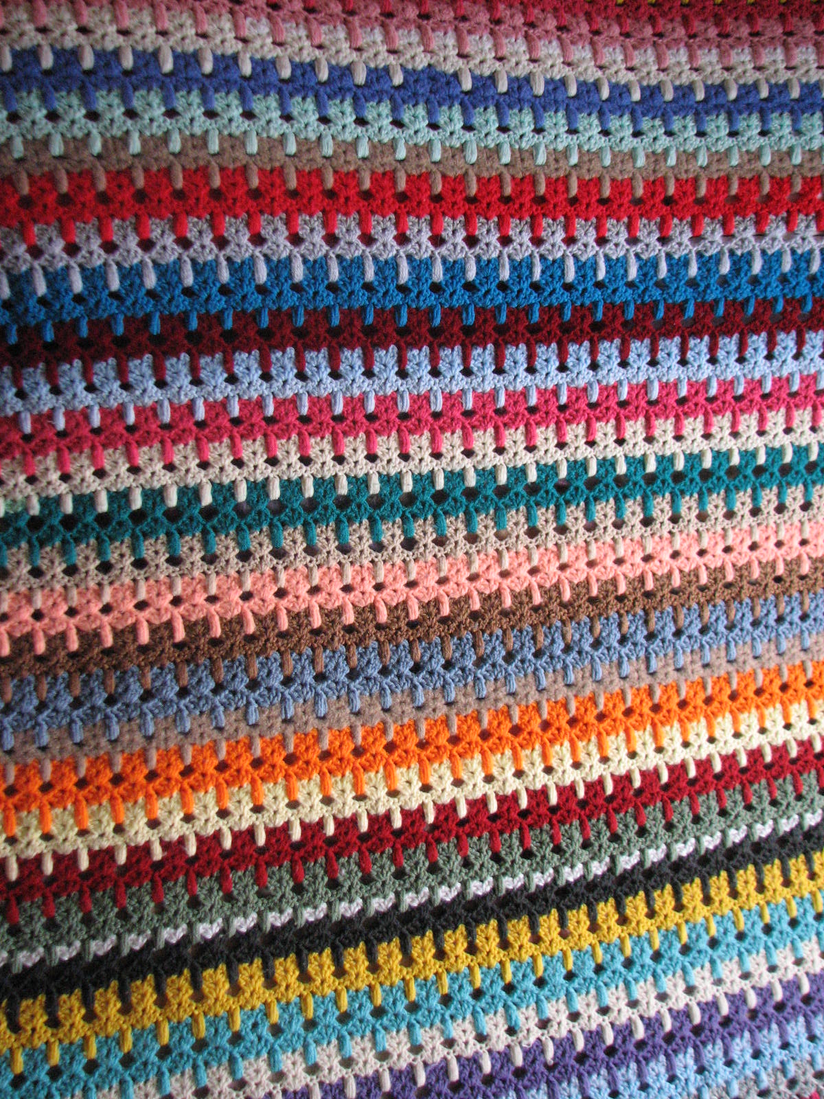 Les Projets Créatifs de Fleur de Paix: Couverture lourde crochetée