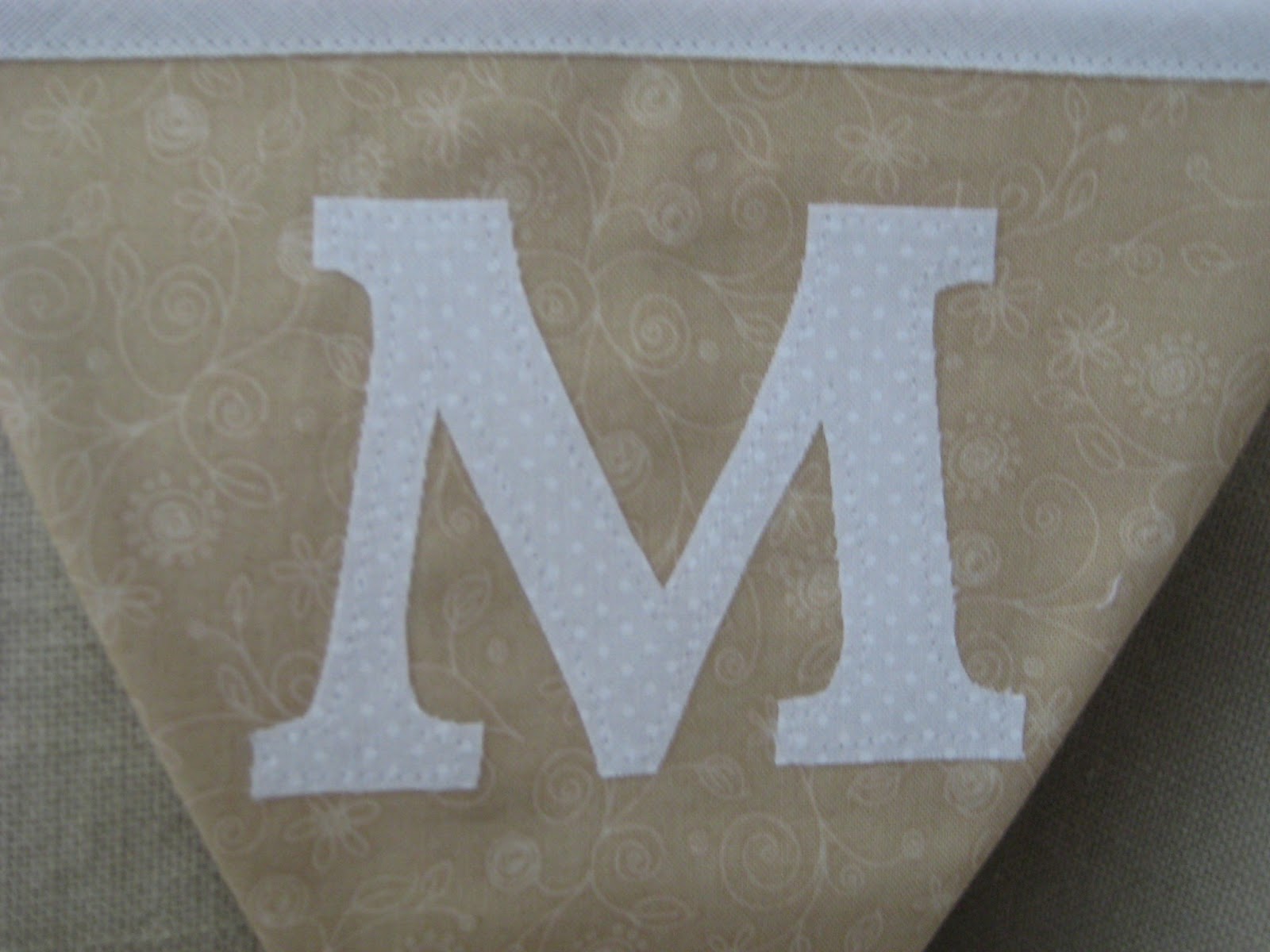 Vimpel med bokstaver – Integrert kjokkenet