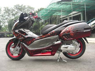 Modification: Honda PCX are Macho