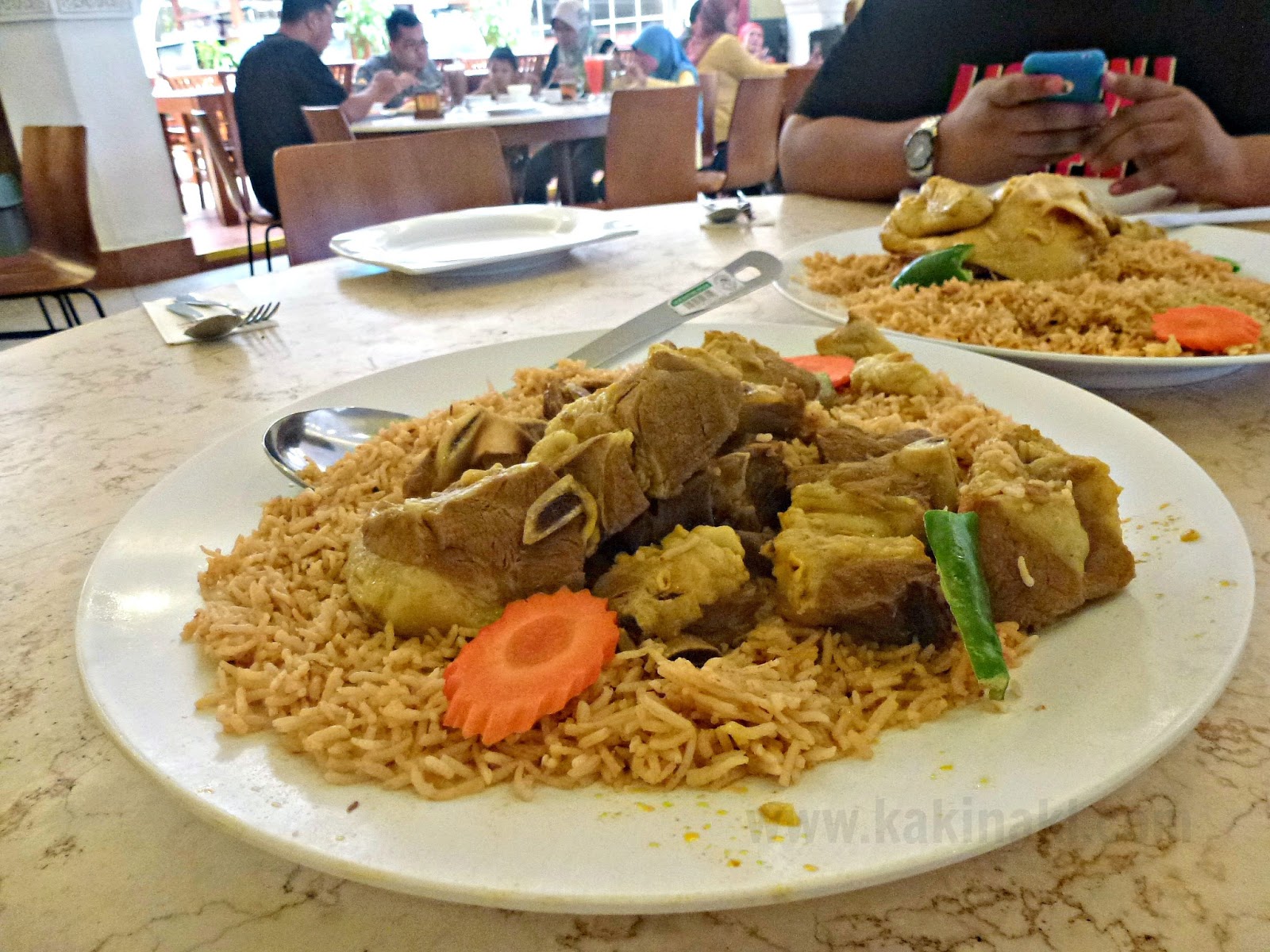 Tertunailah Hasrat Di Hati: Al-Rawsha Restaurant Kampung Pandan