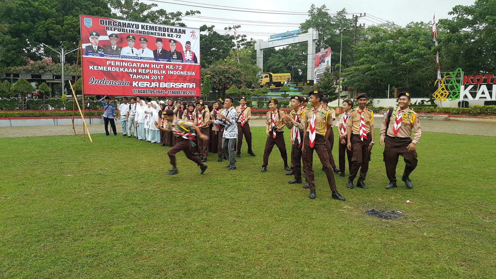 Dokumentasi Kegiatan Upacara 17 Agustus 2017 di Lapangan Lambung ...