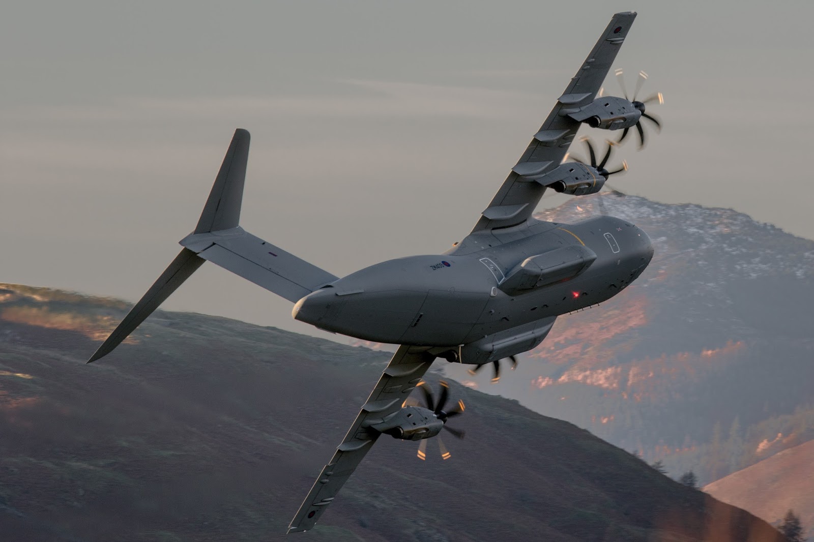 Military and Commercial Technology: Airbus to Reduce A400M Production Rate