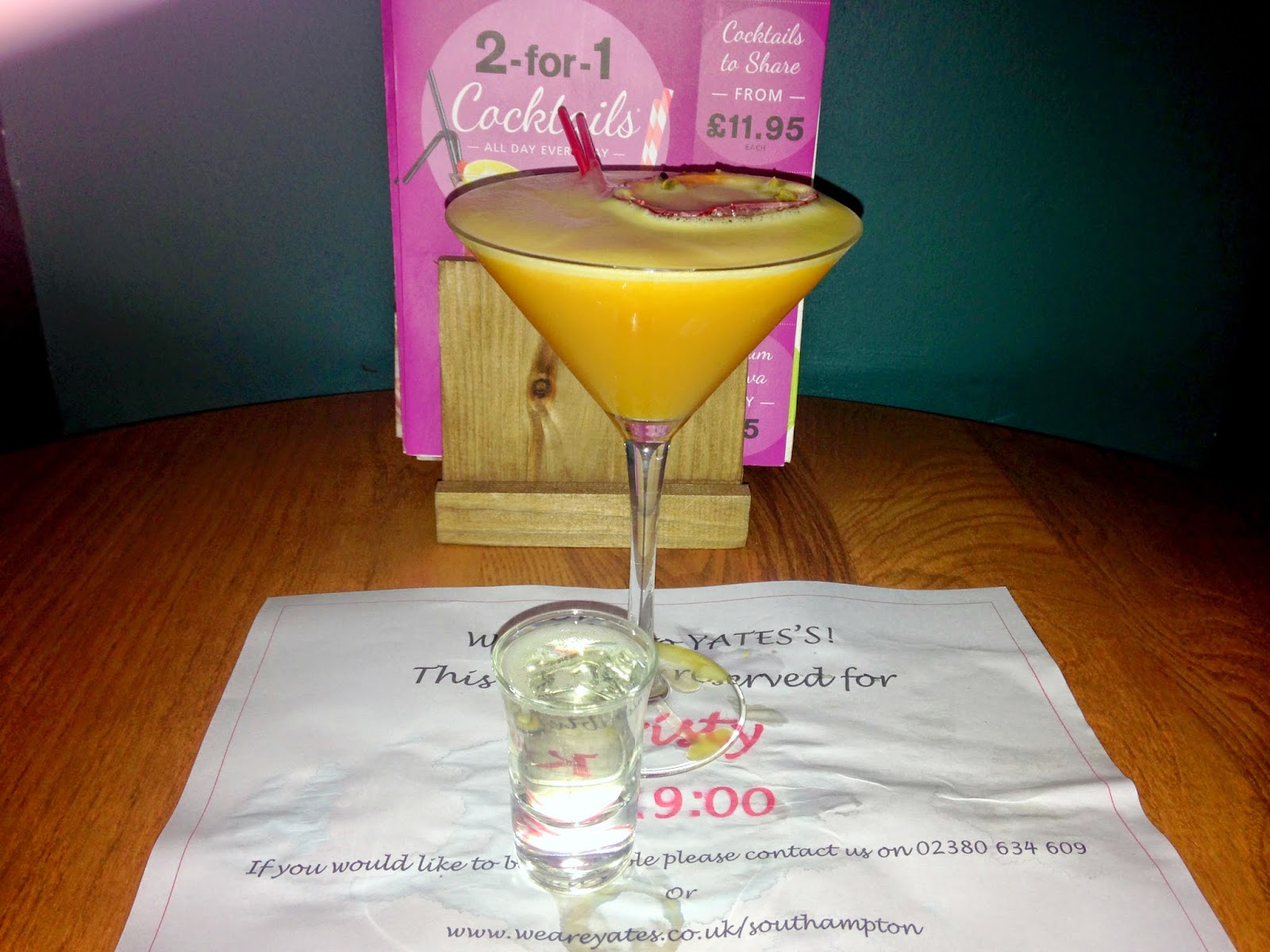 Yates Southampton new cocktails review. - The Violet Blonde