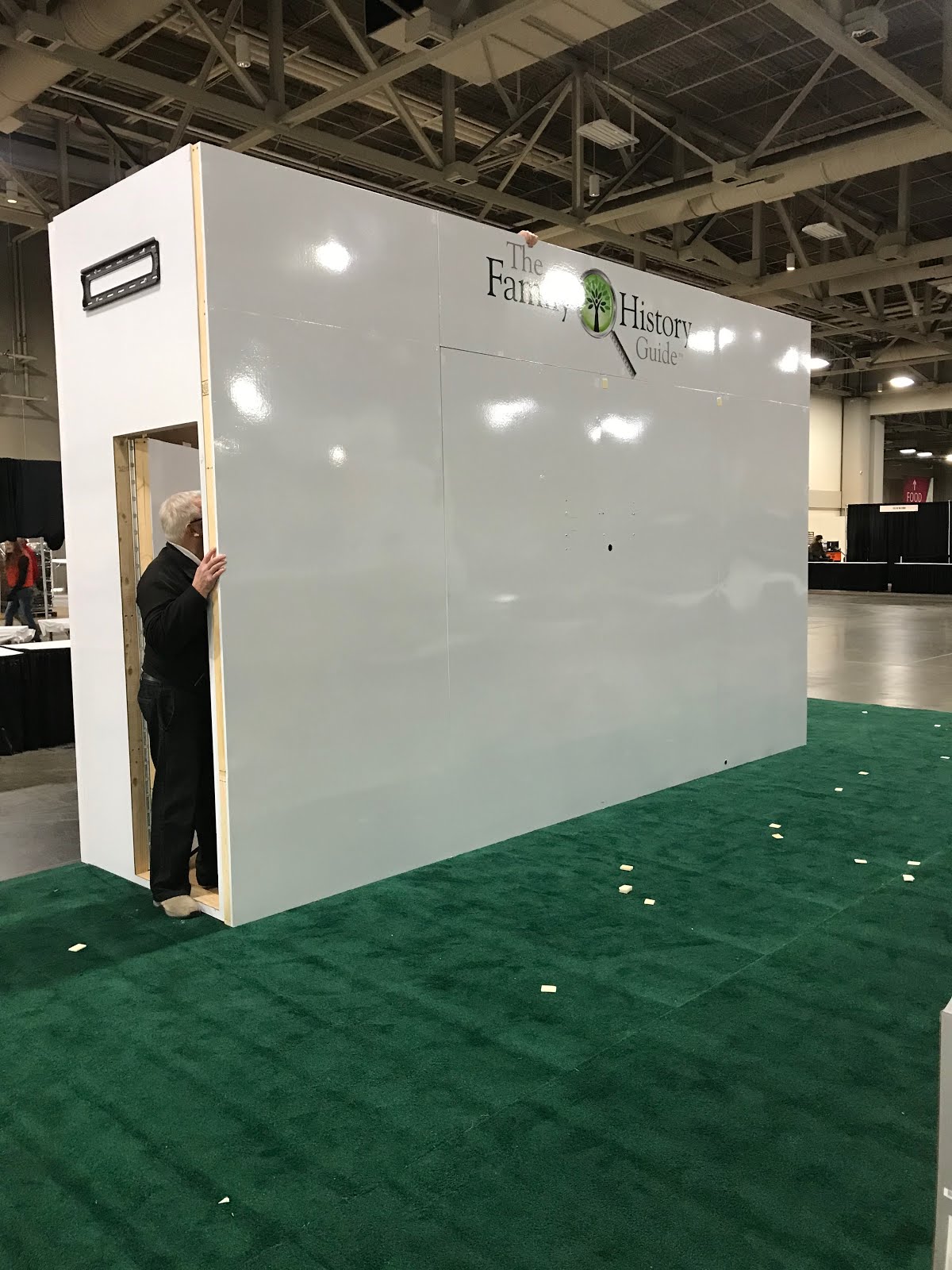 Genealogy's Star: Action in the Expo Hall: The Family History Guide ...