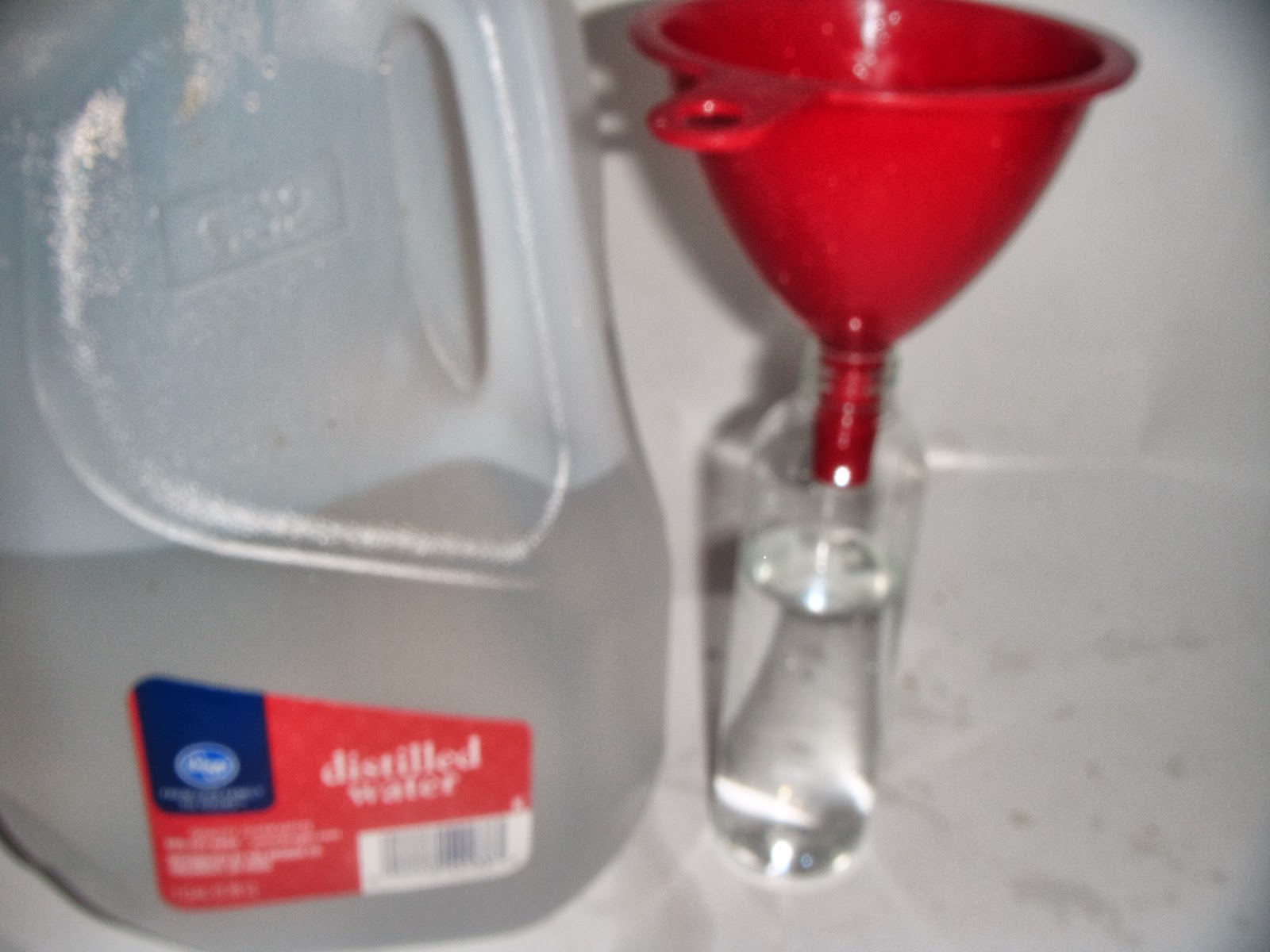 Embrace The Natural In You: HOW TO MAKE A BODY SPRAY WITH 4 INGREIDENTS