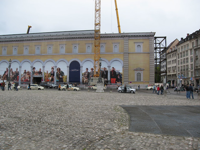 Impresii de calatorie: 1. Rezidenta din Munchen (Die Munchner Residenz ...