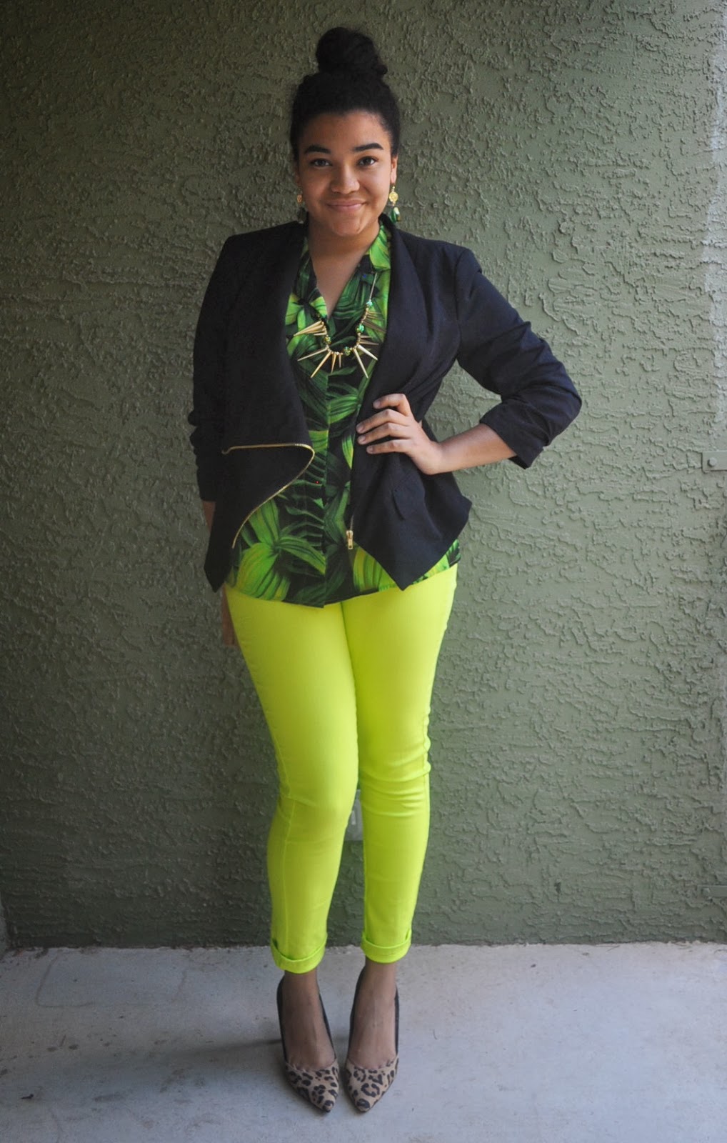 Old Trends Die Hard: Bringing Neons Back! | All Size Fits One