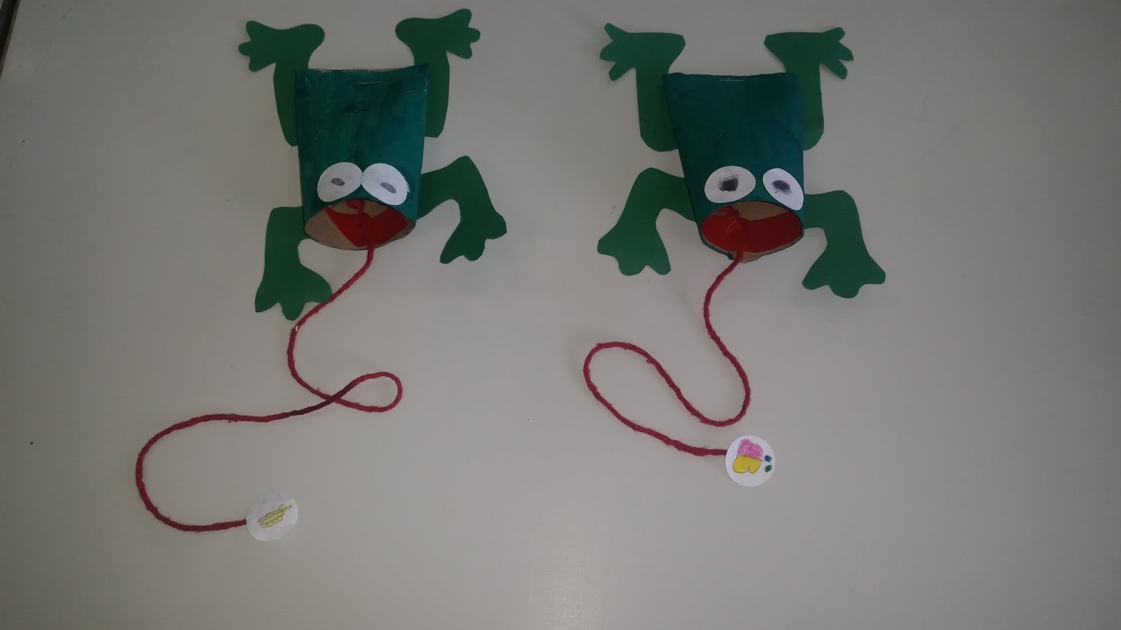 Professora Gladys Maris: Letra S de SAPO