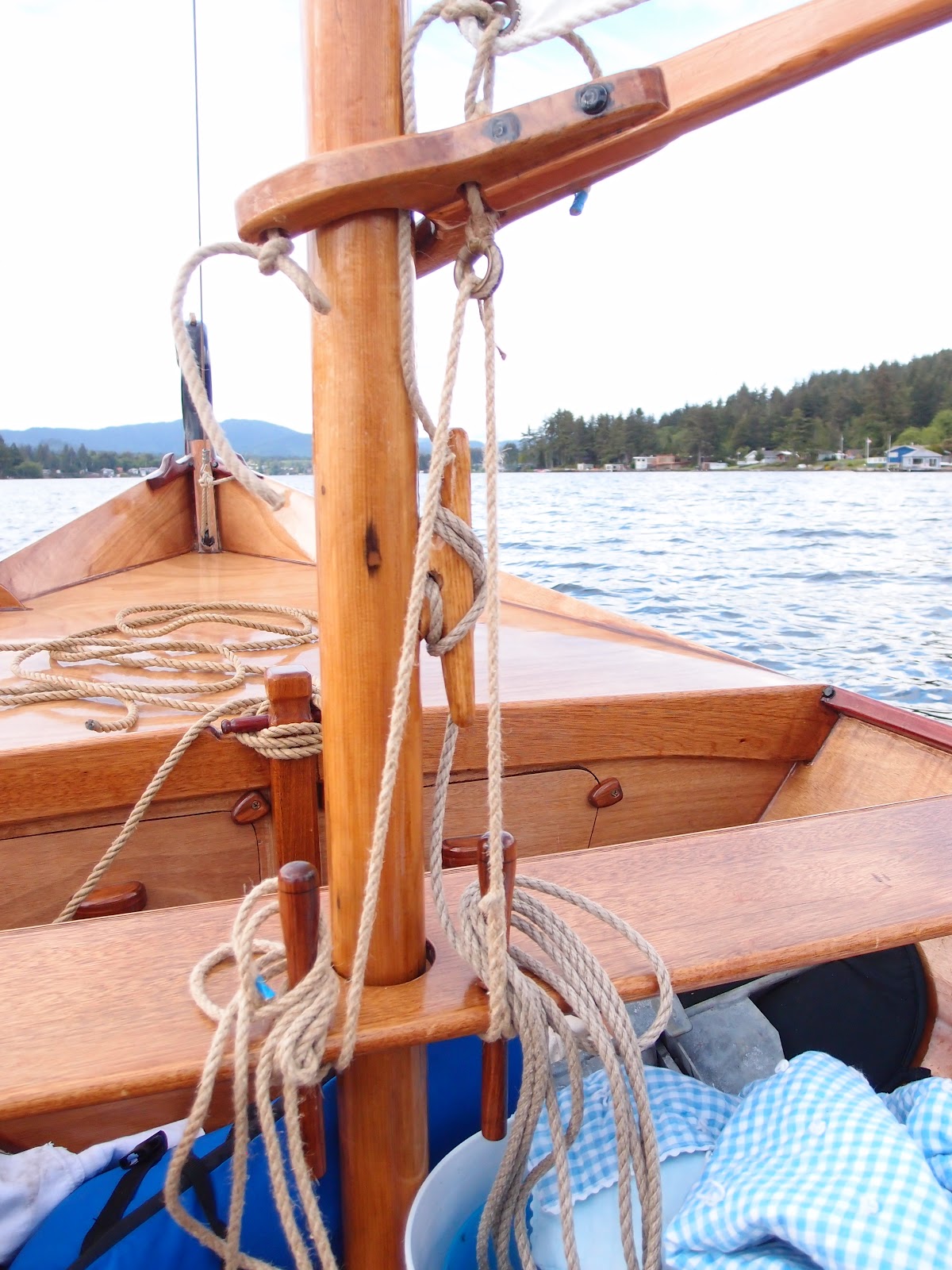 Ravn: a 19-foot faering: Things I did right: No gooseneck